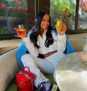 Guizio Lookbook: Sweaters, Loungewear, Corsets & More – Glamour & Guide