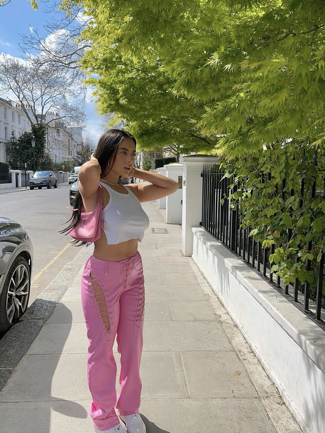 The Pretty In Pink Edit (It’s Back In Style!) – Glamour & Guide