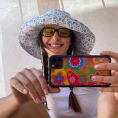 The Coconut Girl Trend: Your Ultimate Guide To This Style – Glamour & Guide